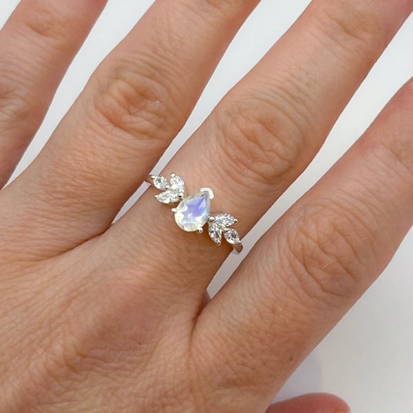 Feyre Ring - Moonstone and White Topaz – MOON CHILD