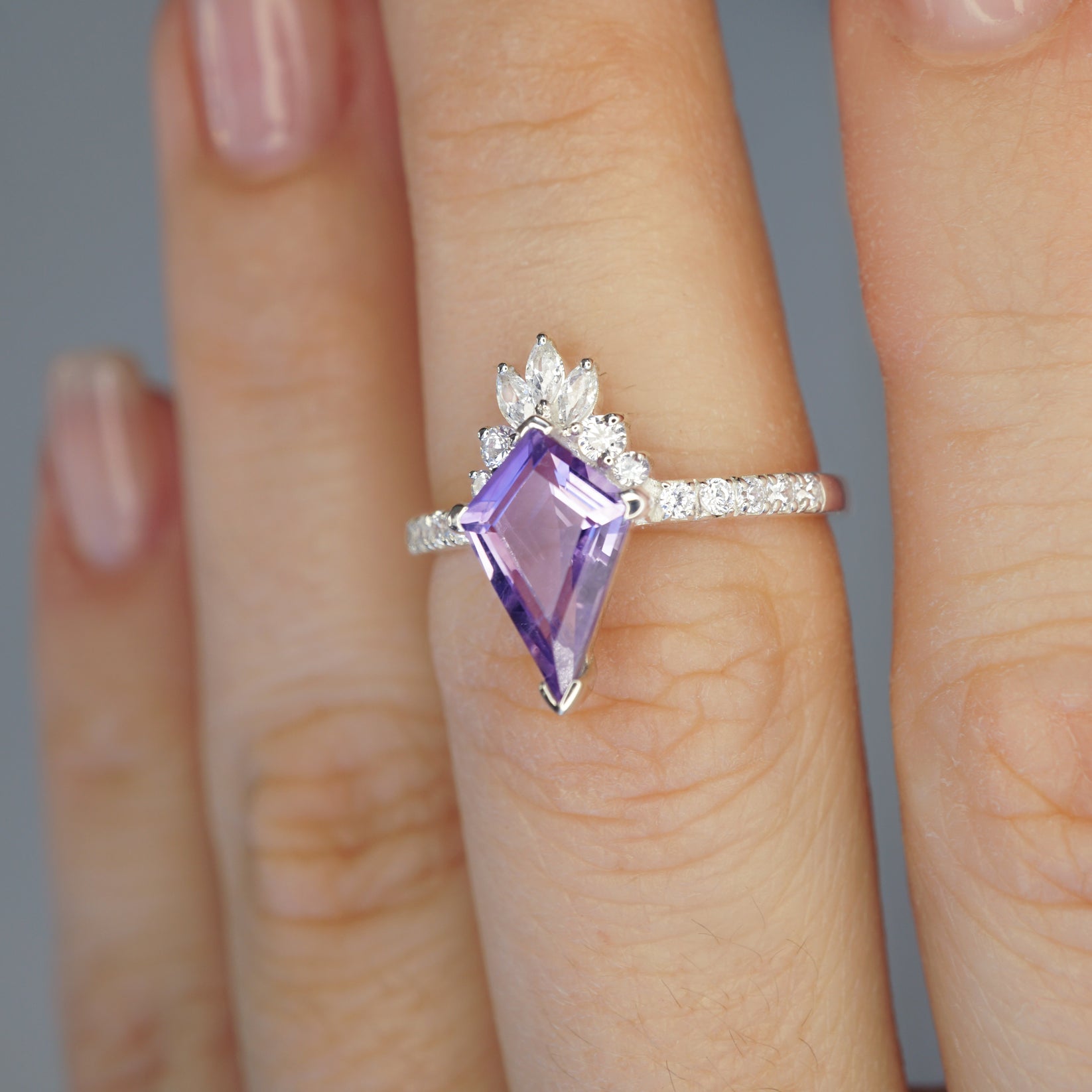 Empress Ring - Lilac Amethyst and White Topaz – MOON CHILD